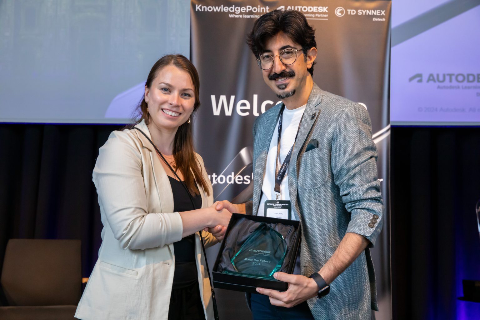 Autodesk Learning Partner Summit 2024 - KnowledgePoint x Autodesk Autodesk Learning Partner Summit 2024 - KnowledgePoint x Autodesk