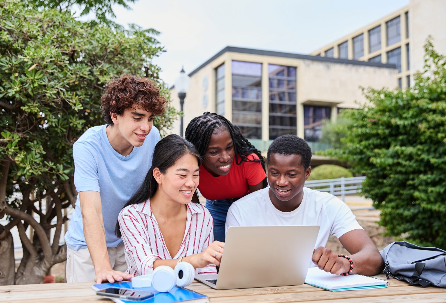 DESIGNATHON 2025 - KnowledgePoint x Autodesk